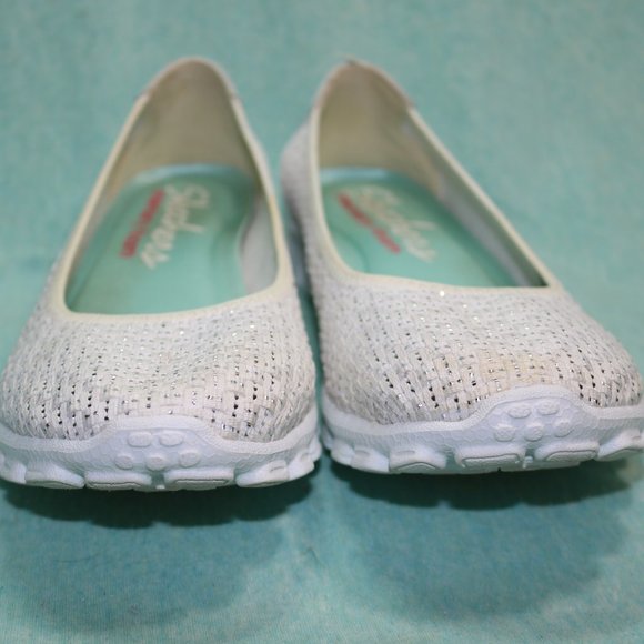 Skechers | Shoes | Skechers Silver Weaved Slip On Sneakers Sz 85 | Poshmark